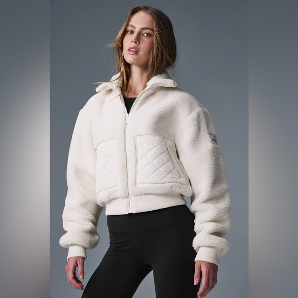 ALO Yoga | Jackets & Coats | Alo Yoga Ivory Teddy Sherpa Quilted Jacket ...